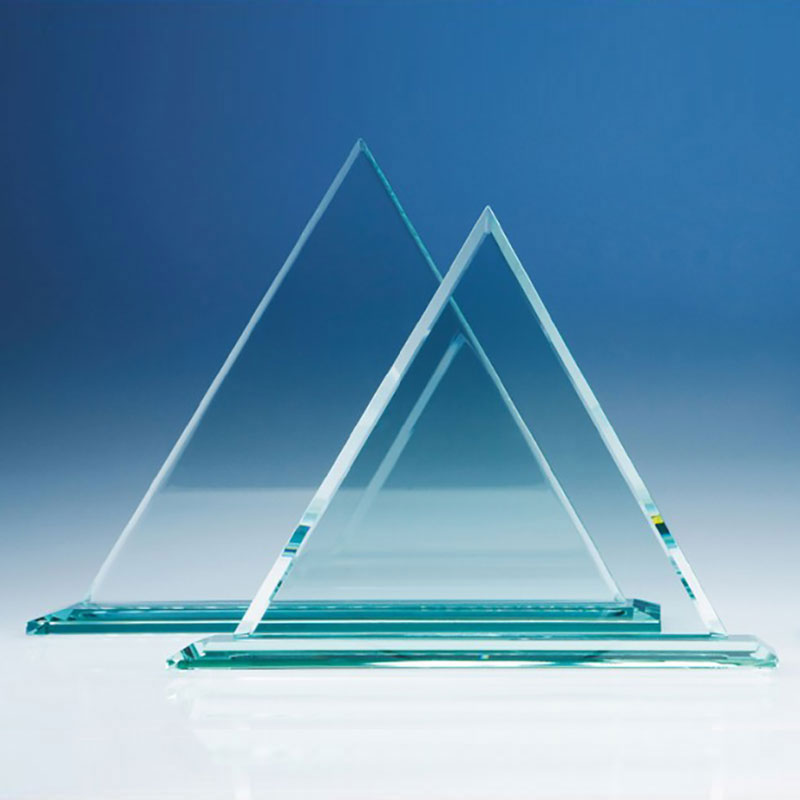 9in Pyramid Flat Glass Awards with low-cost engraving from Crystal